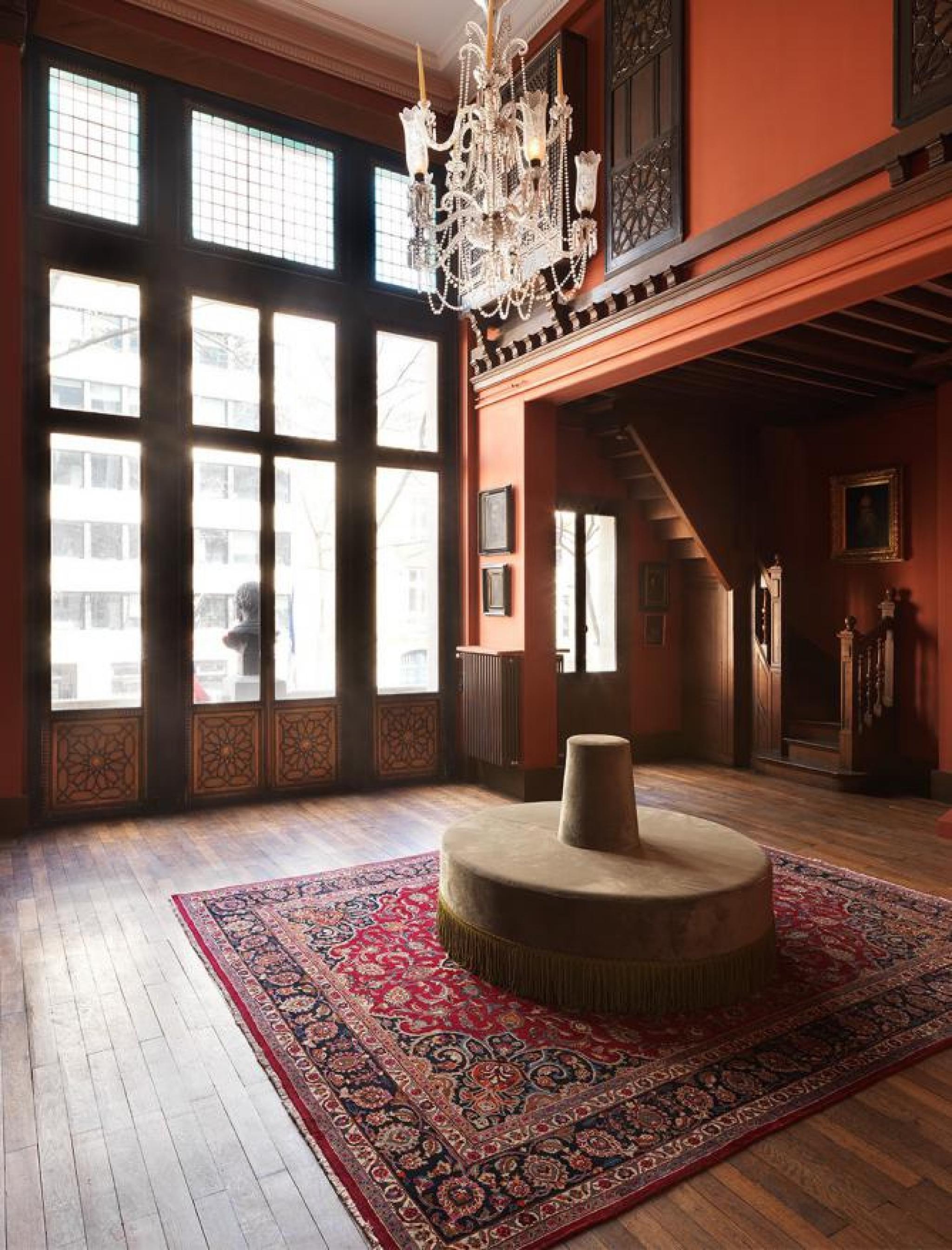 Discover the Jean Jacques Henner Museum